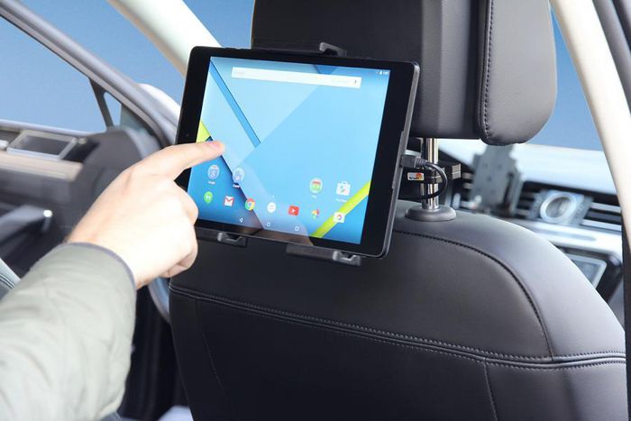 Brodit Active holder for fixed installation, W126348332 - EET